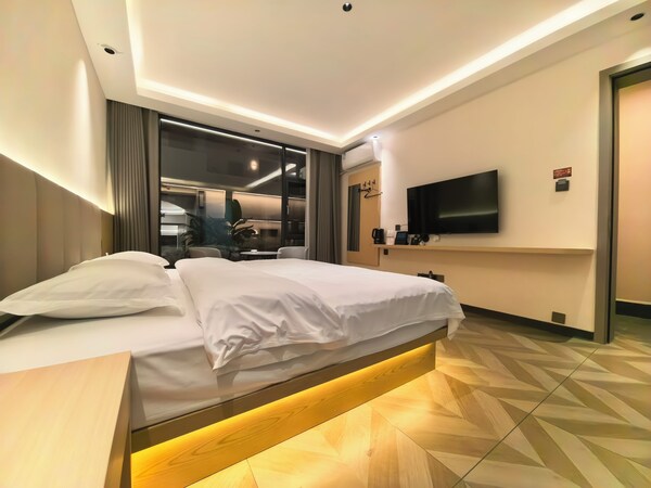 Stay At The Beicheng View Resort Hotel - Lijiang