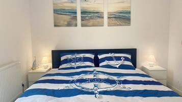 Apartamento Comfort, varanda | Cortinas/cortinados opacos, ferro/tábua de engomar, Wi-fi grátis