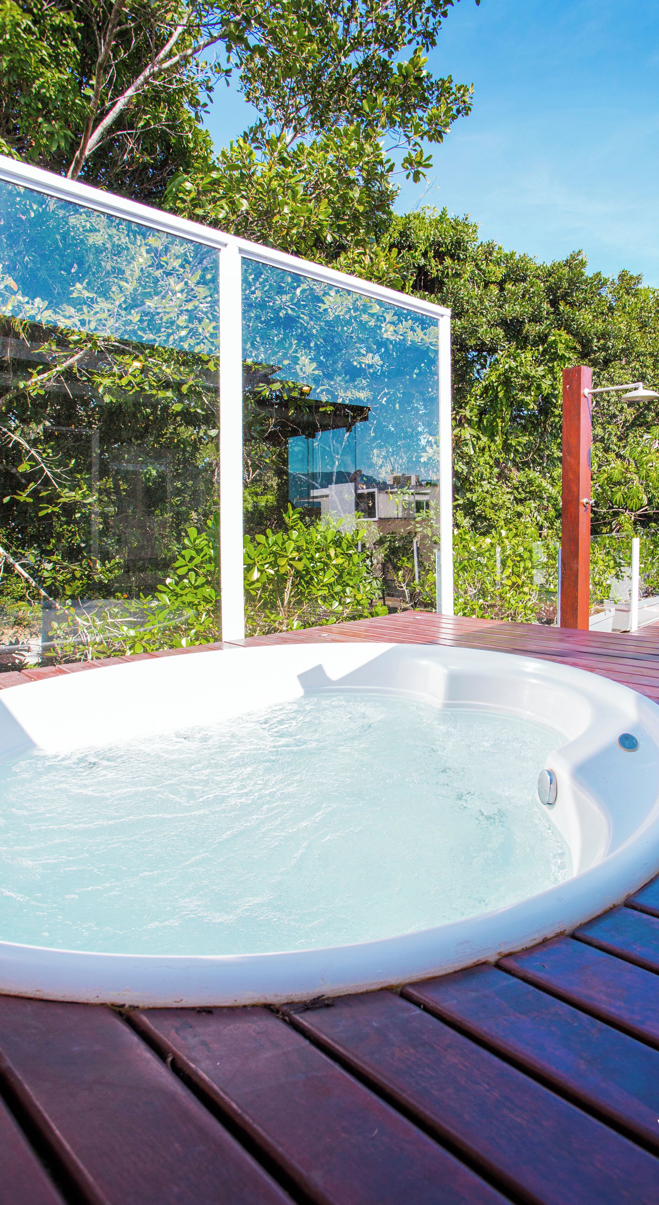 Casa, vista para o jardim | Terraço/pátio interior