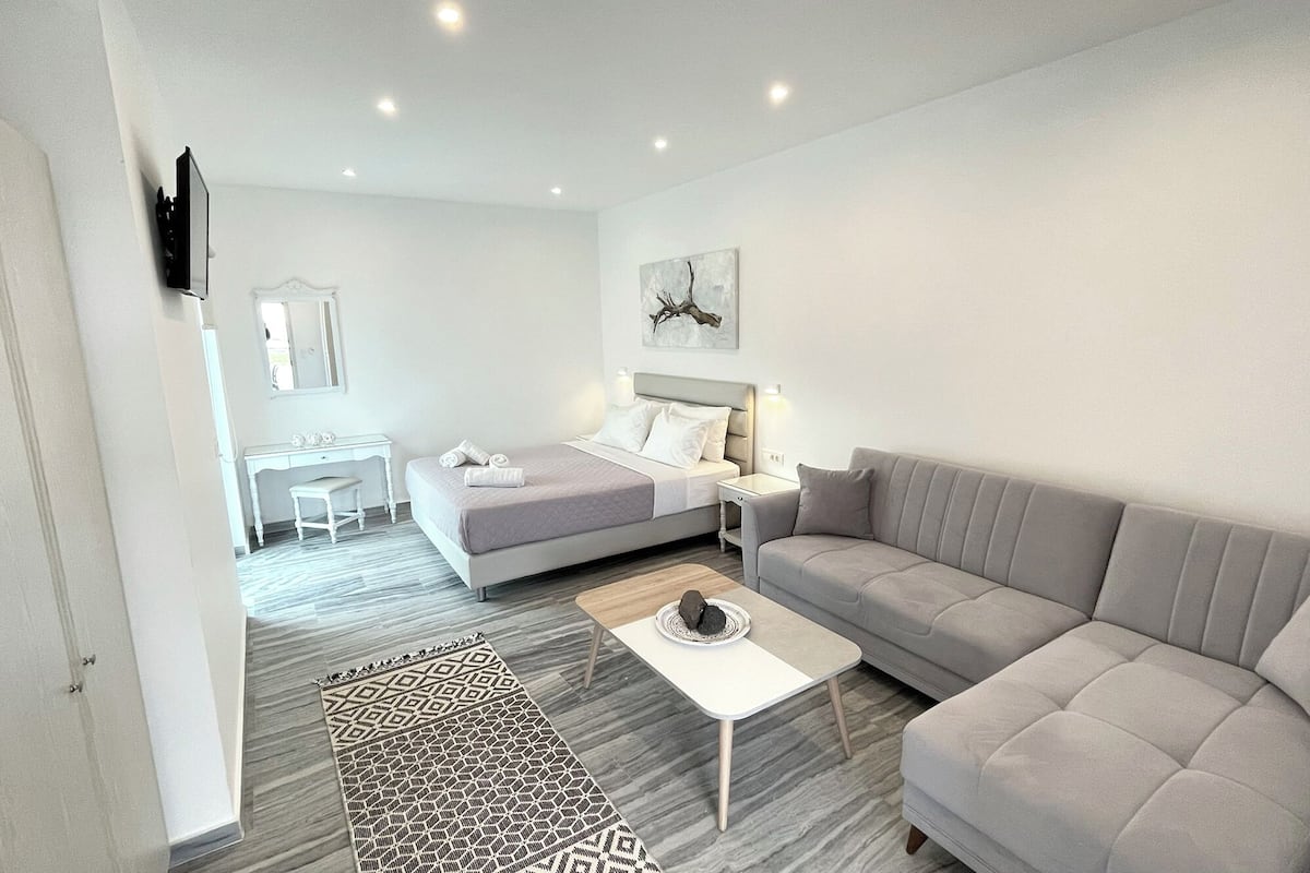 Quarto Nobre | Roupa de alta qualidade, com decoração personalizada