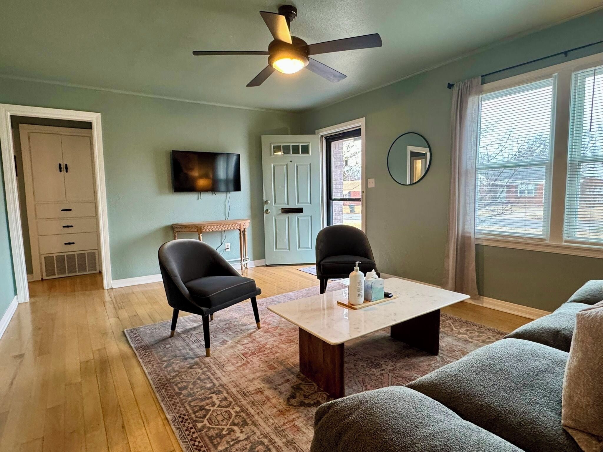 2br | $1600 Monthly | 10mins To Tinker #L1 - Midwest City, OK