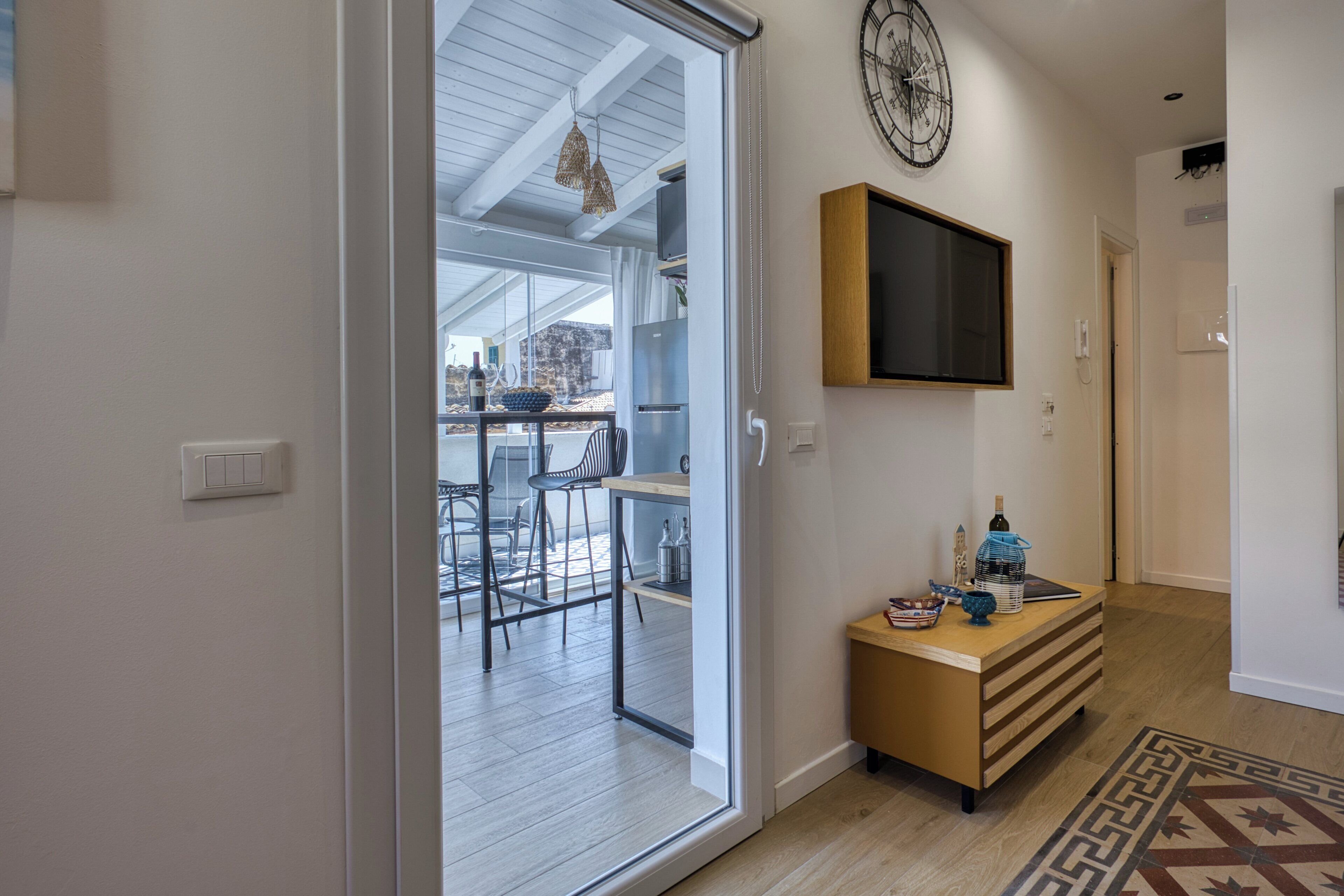 Apartamento panorâmico, 1 quarto, cozinha, vista para o mar | Vista do quarto