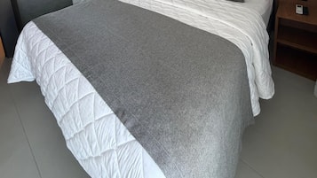 Apartamento Familiar, varanda, vista para o pátio | Wi-fi grátis