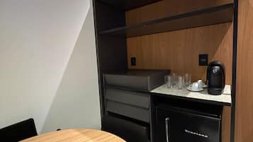 Apartamento Familiar, varanda, vista para o pátio | Interior