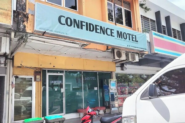 Confidence Motel - Kuah