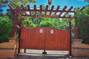 Entrada do alojamento