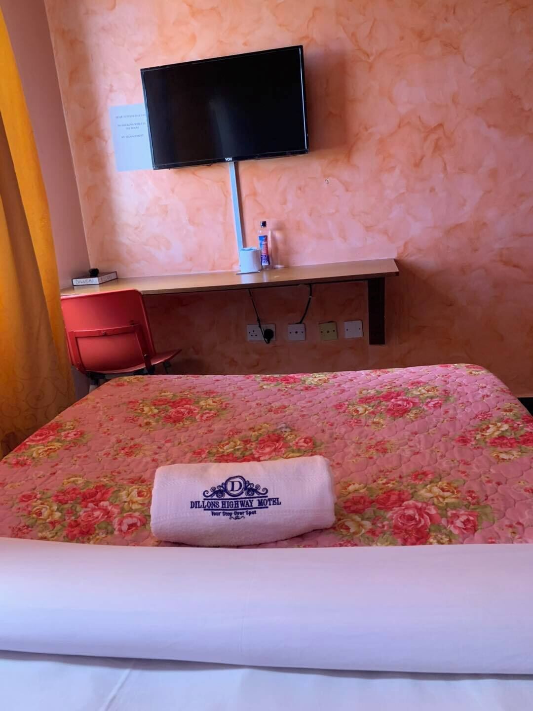 Quarto Individual Deluxe | Wi-fi grátis, roupa de cama fornecida 