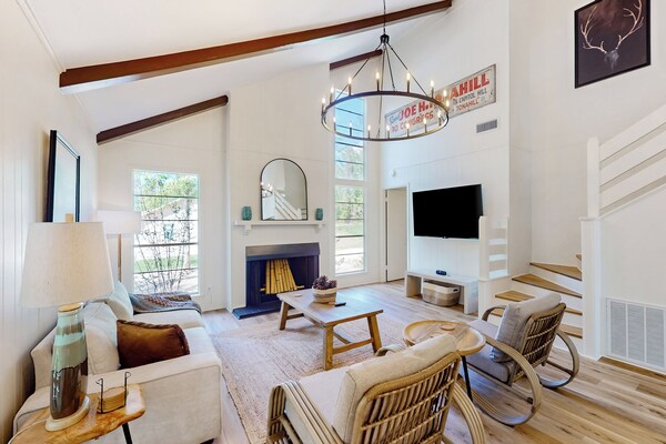 6 Mi To Lake: Brookeland Home W/ Treehouse Vibes - Sam Rayburn, TX