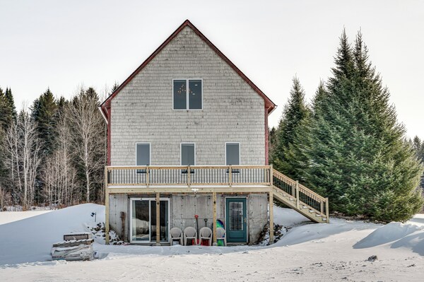 2br Hilltop Retreat On 12 Acres! Vast Trail Access - Coaticook