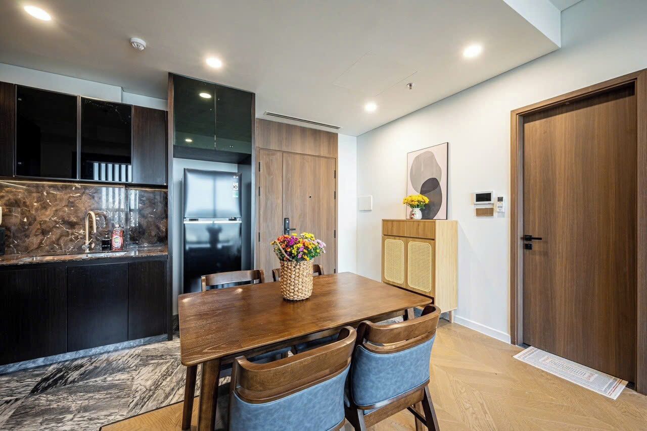 Apartamento Deluxe, 1 quarto, varanda, vista para o rio | Restaurantes