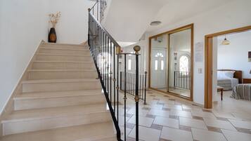 Entrada (vista interior)