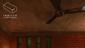 Suite, varanda | Ferro/tábua de engomar, Wi-fi grátis