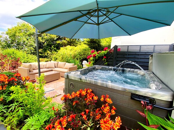 Muntham Luxury Town House With Hot Tub - Torquay