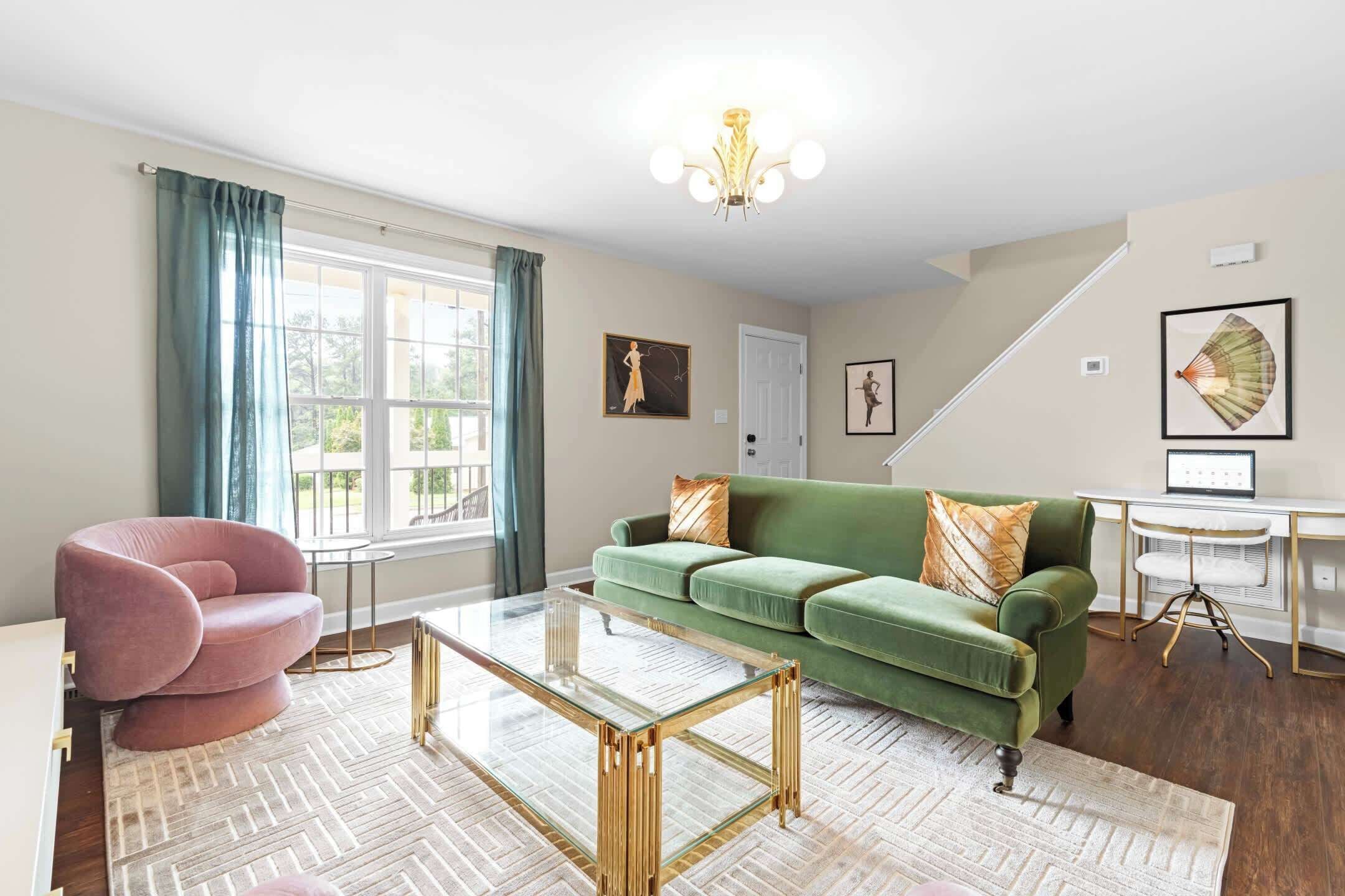 Raleigh Retreat: Fire Pit, Patio & Workspace - Raleigh