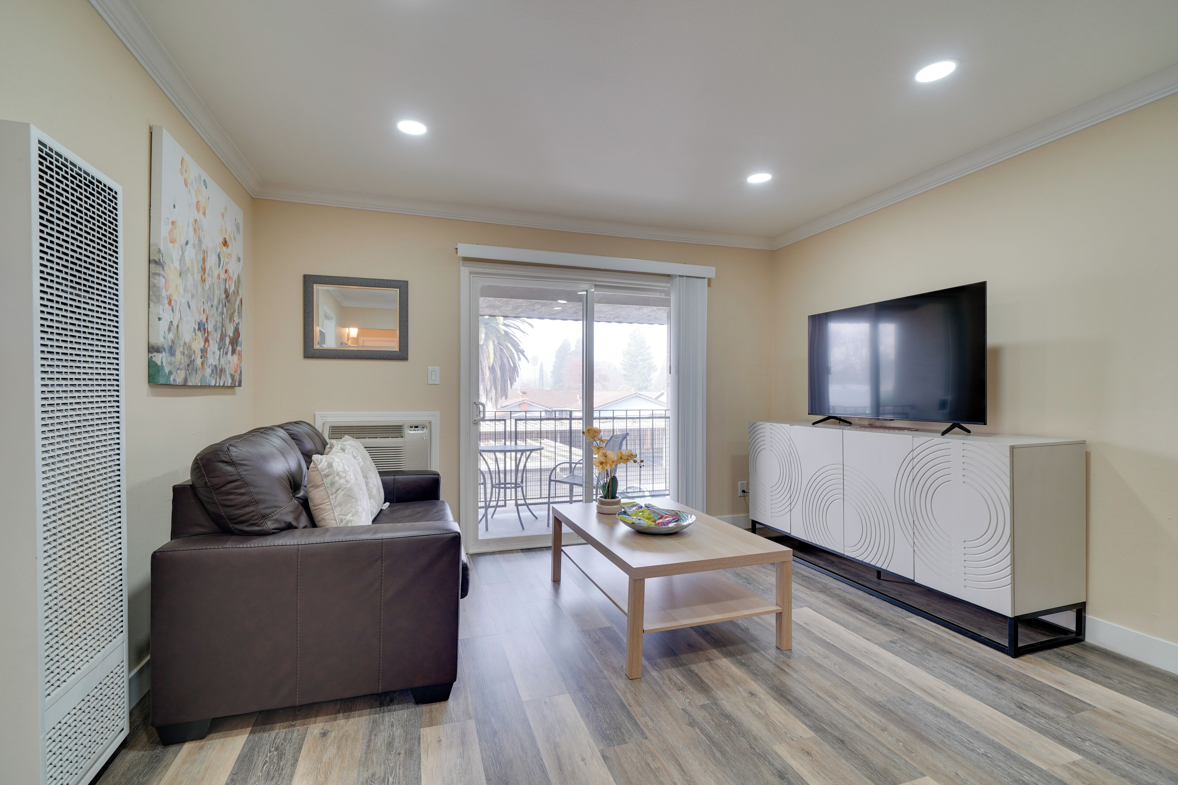 Sip, Golf & Explore: Pleasanton Retreat! - Pleasanton, CA