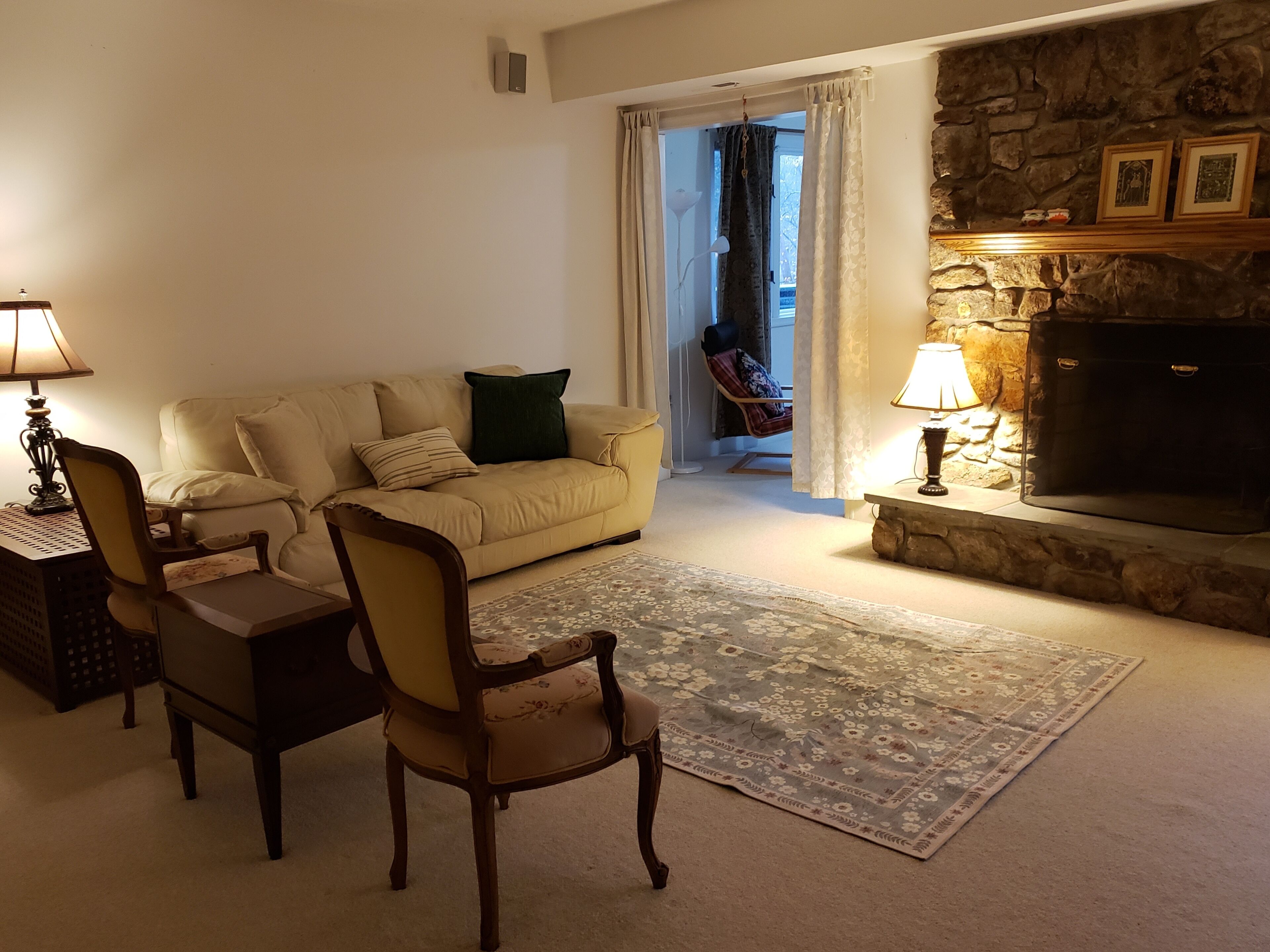 2-bedroom Walkout Basement Apartment In Serene Great Falls - Reston, VA