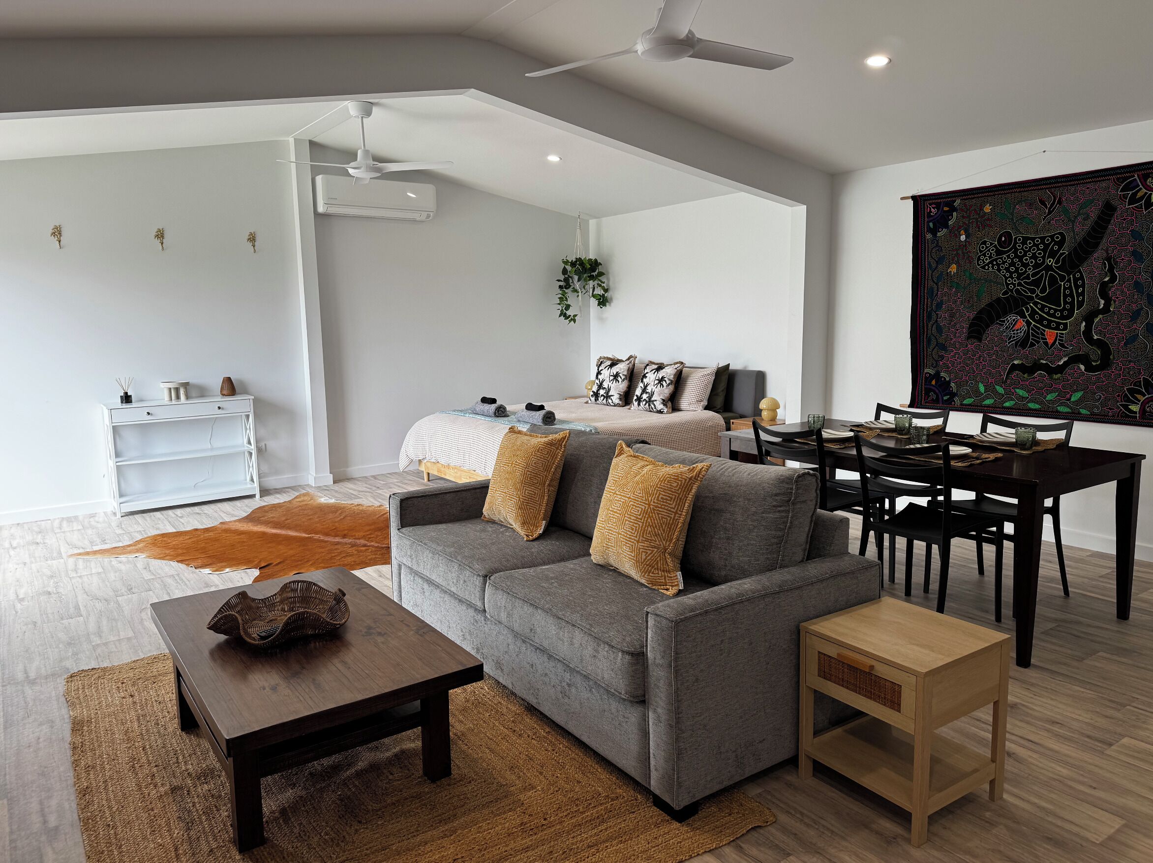 The Palms -Cosy Stylish Detached Pet Friendly Guest House Near Yeppoon - Yeppoon