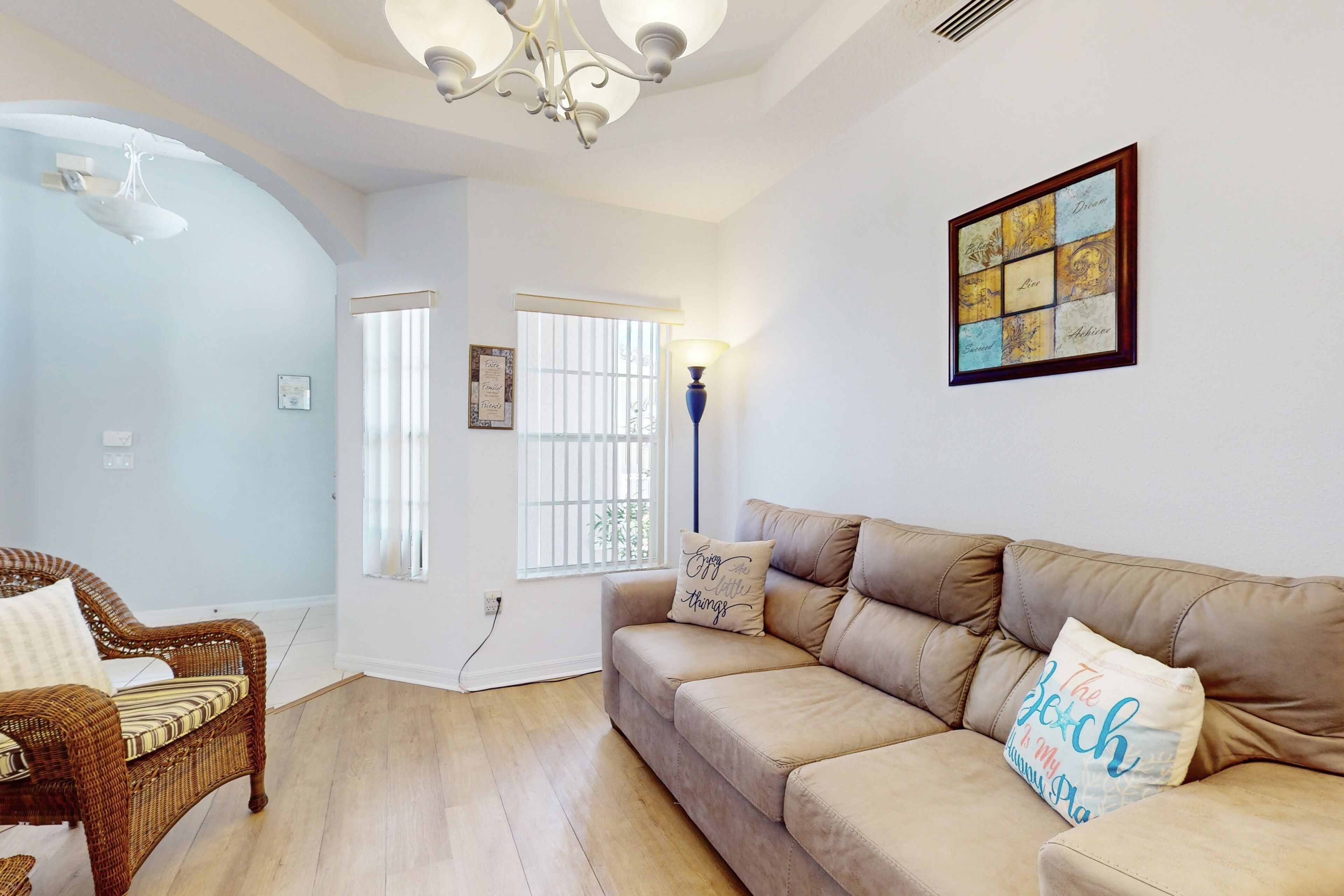 Single-story Home With Private Pool, Wifi, Central Ac, Wd And Full Kitchen - Haines City, FL