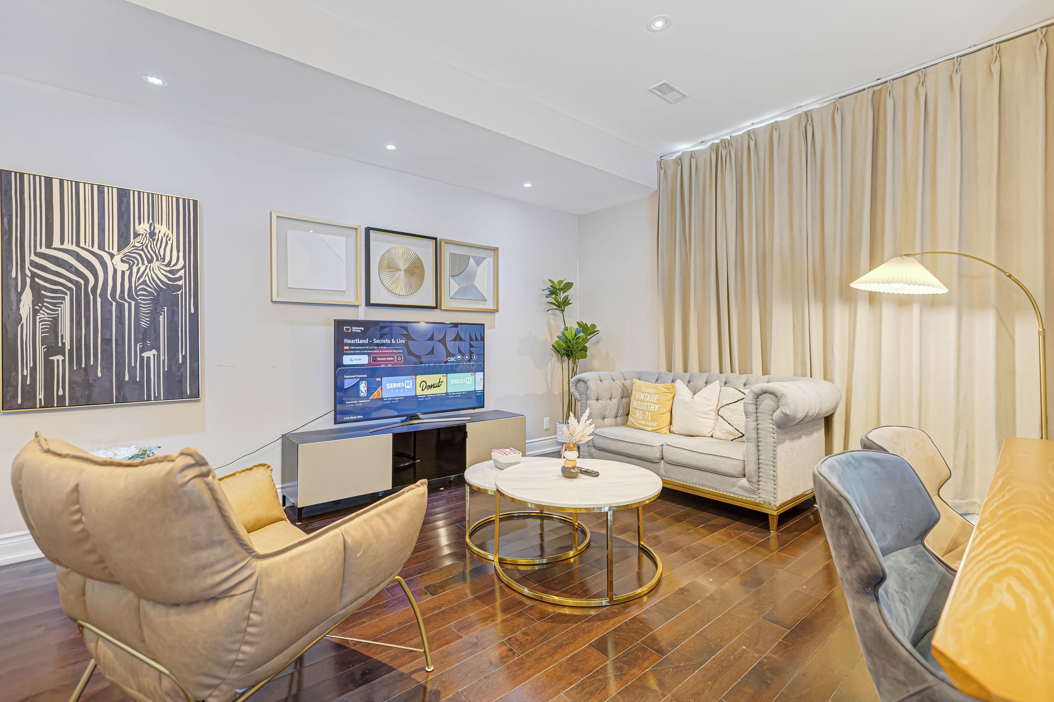 Modern 3br Home In Stouffville | Quiet & Spacious - Markham