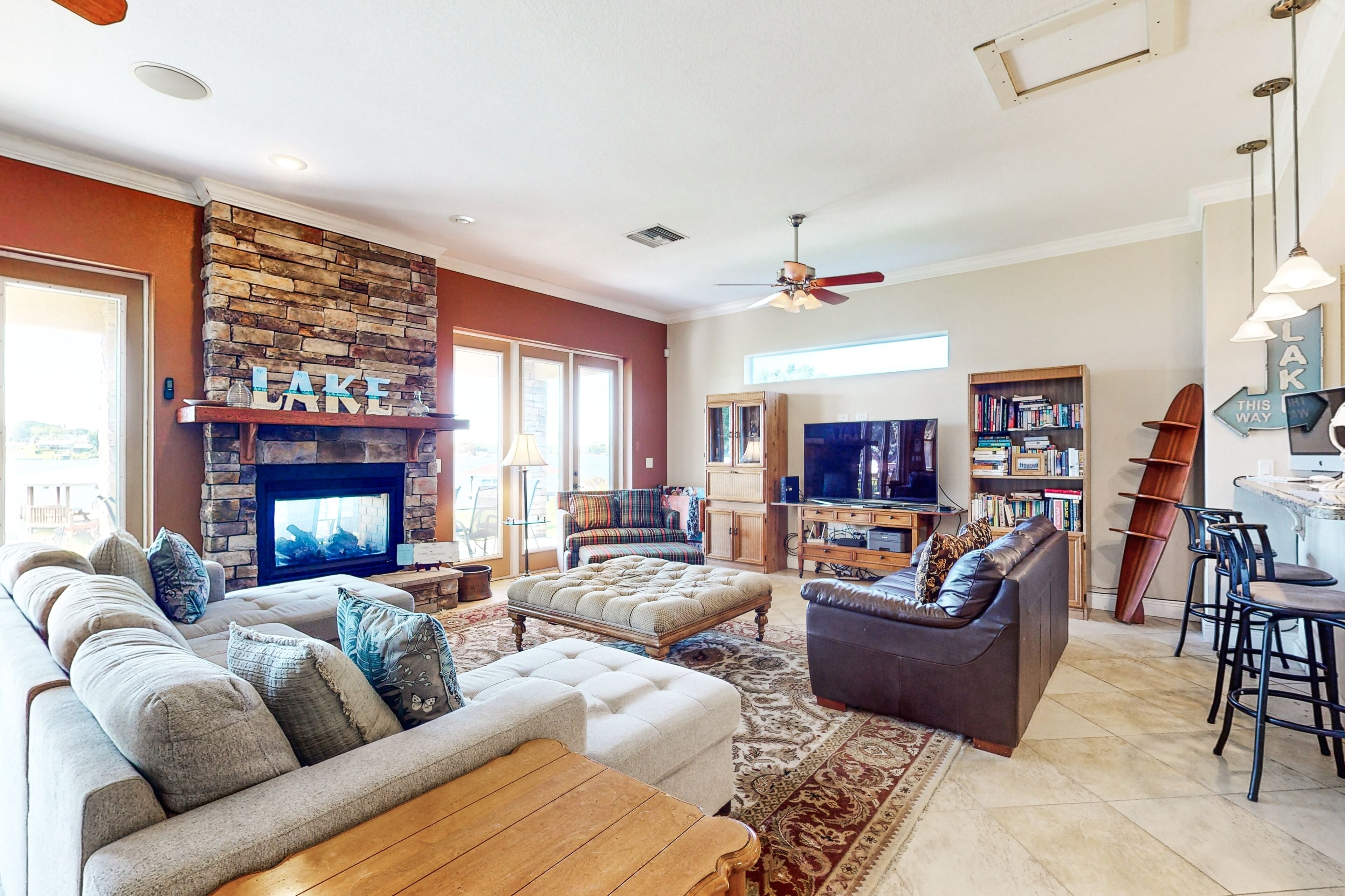 Dog-friendly Lakefront Home With Private Dock & Beach - Snowbirds Welcome - Lake Placid, FL