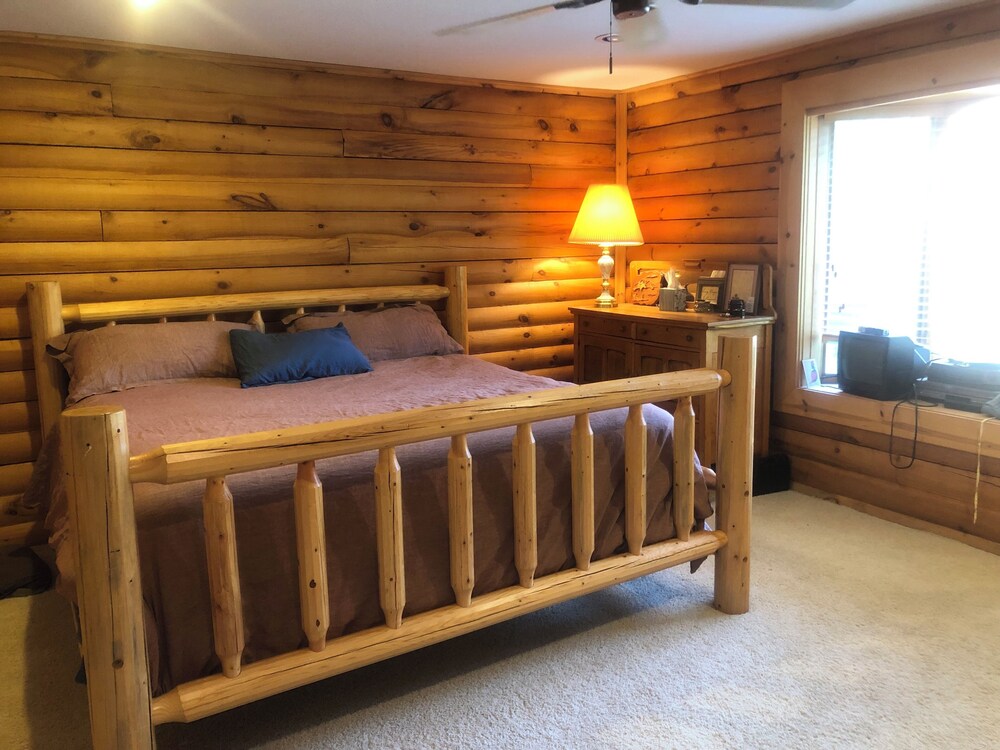 Lakefront Log Home on Leech Lake Sleeps 11 - Cass County | Vrbo