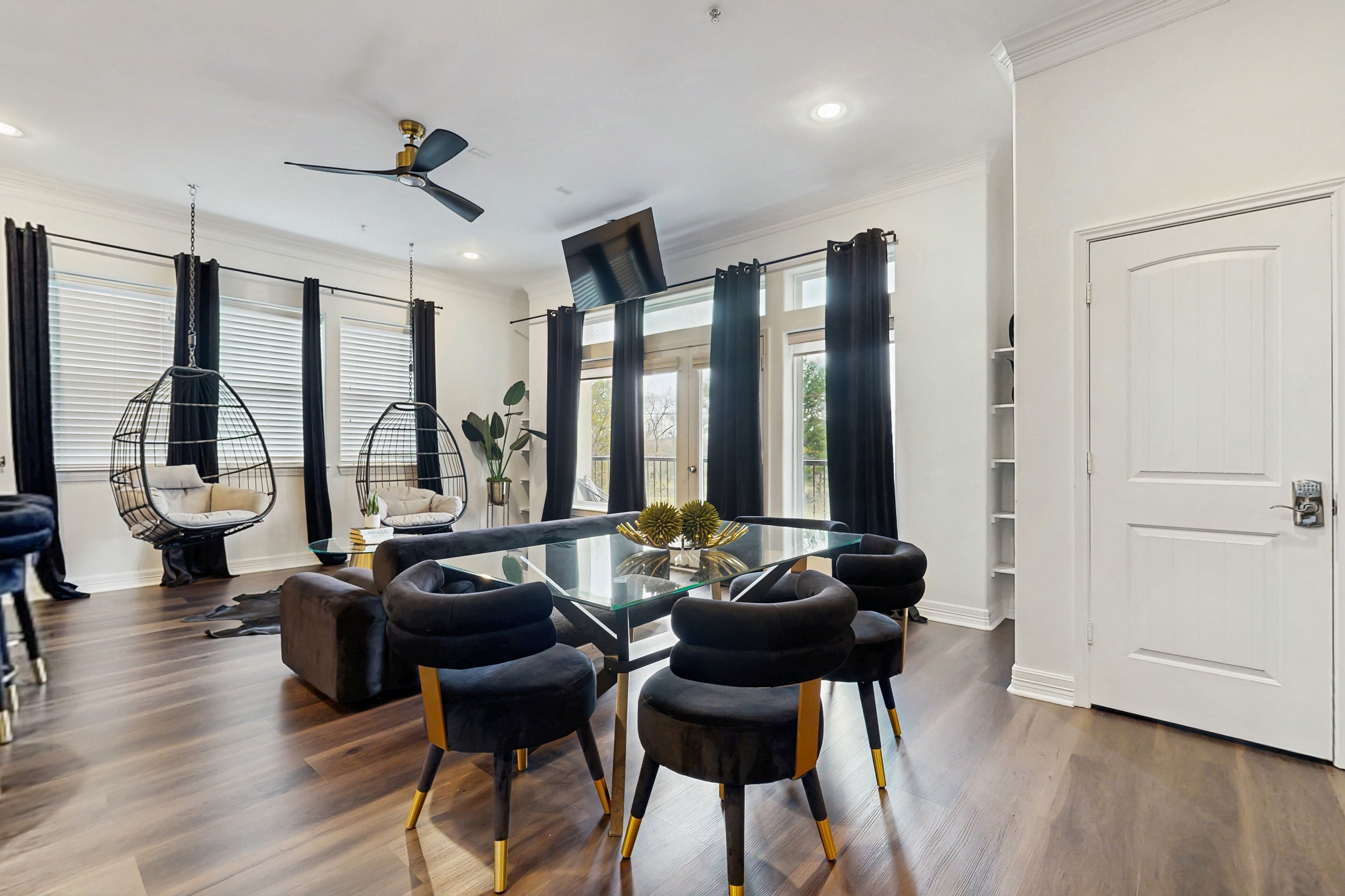 Stunning Home In Downtown Houston W Private Hot Tub & Loft - Ideal Location - Houston, TX