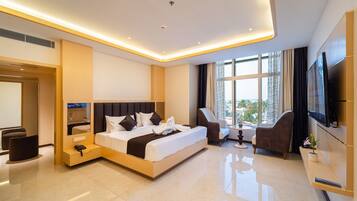 Cofre no quarto, secretária adequada para computadores portáteis