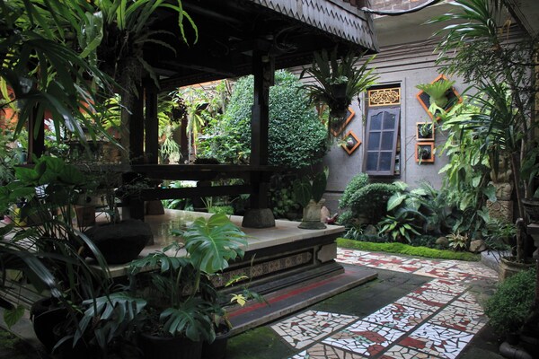 Tusantha Ubud A Trishula Collection - Bali