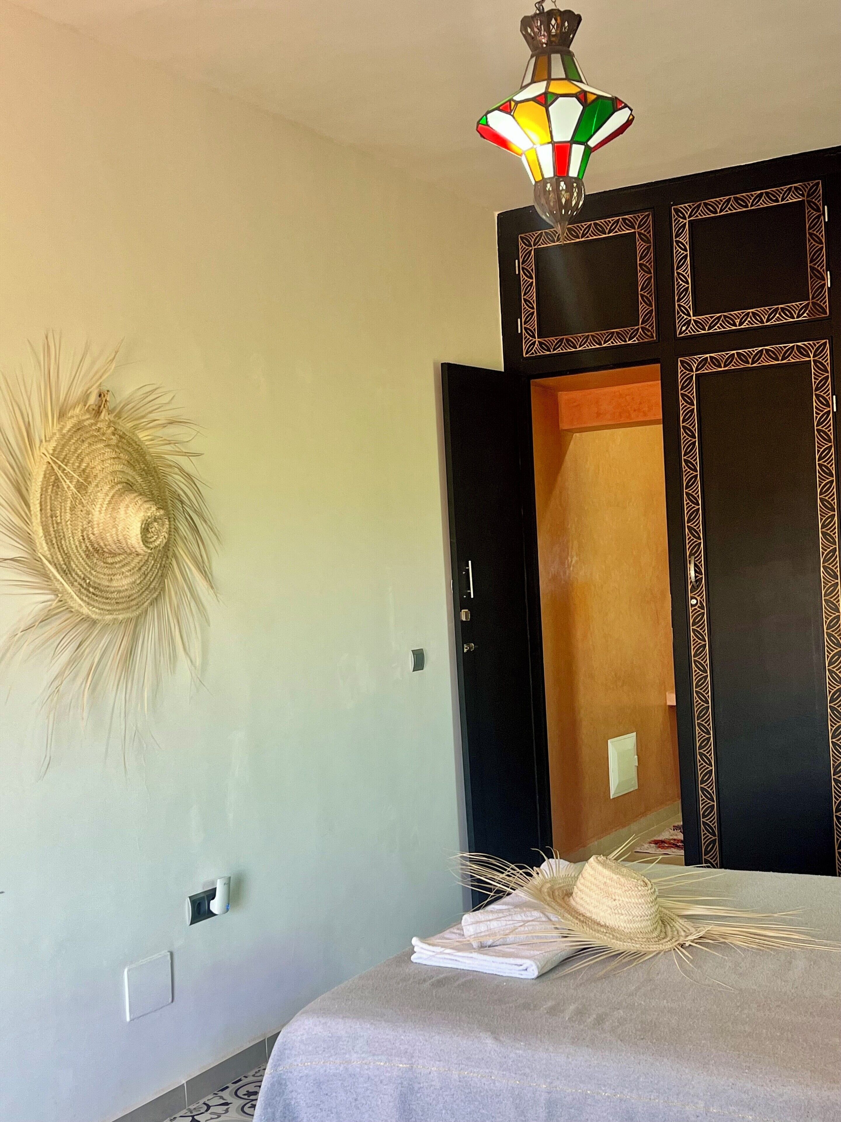 Suíte luxo, 1 cama King, banheiro privativo | Parte interna