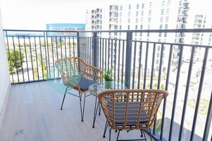 Apartamento, varanda, vista para o parque | Terrenos do alojamento