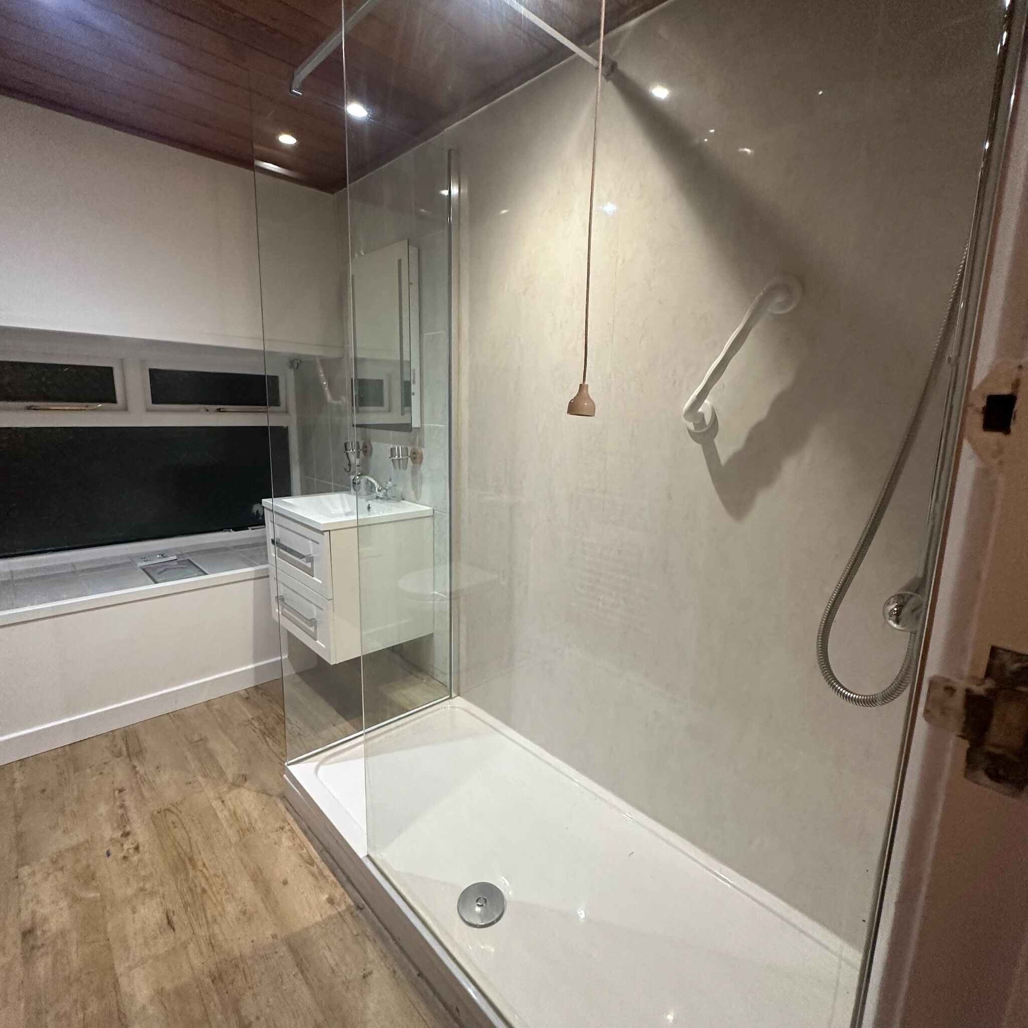 18th-century Former Welsh Mill, Only Steps To Lower Town Harbour & Coastal Path - Fishguard