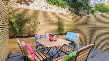 Casa de campo | Opções para refeição ao ar livre