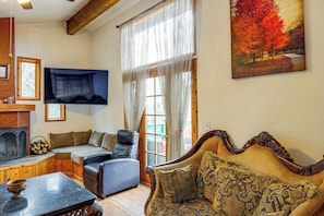 Casa (Multiple Bedrooms) | Interior