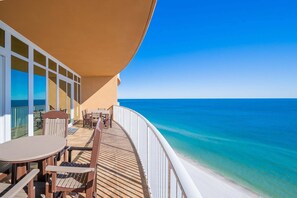 Condo, 3 quartos | Opções para refeição ao ar livre