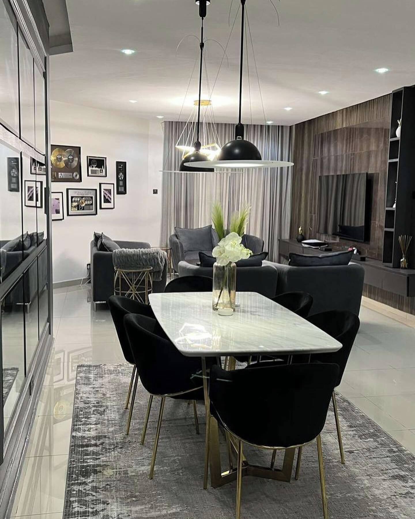 Apartamento econômico, sacada, vista para a cidade | Opções para refeição