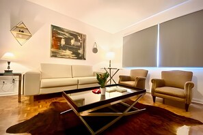 Apartamento | Sala de estar | TV de ecrã plano 