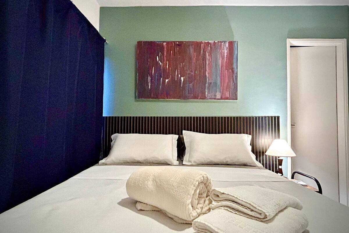 Apartamento | Secretária adequada para computadores portáteis