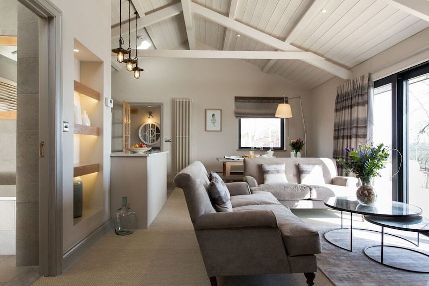 Dylan Spa, Carmarthen - Pembrokeshire