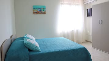 Quarto Duplo Superior, 1 cama de casal | Minibar, Wi-fi grátis, roupa de cama fornecida