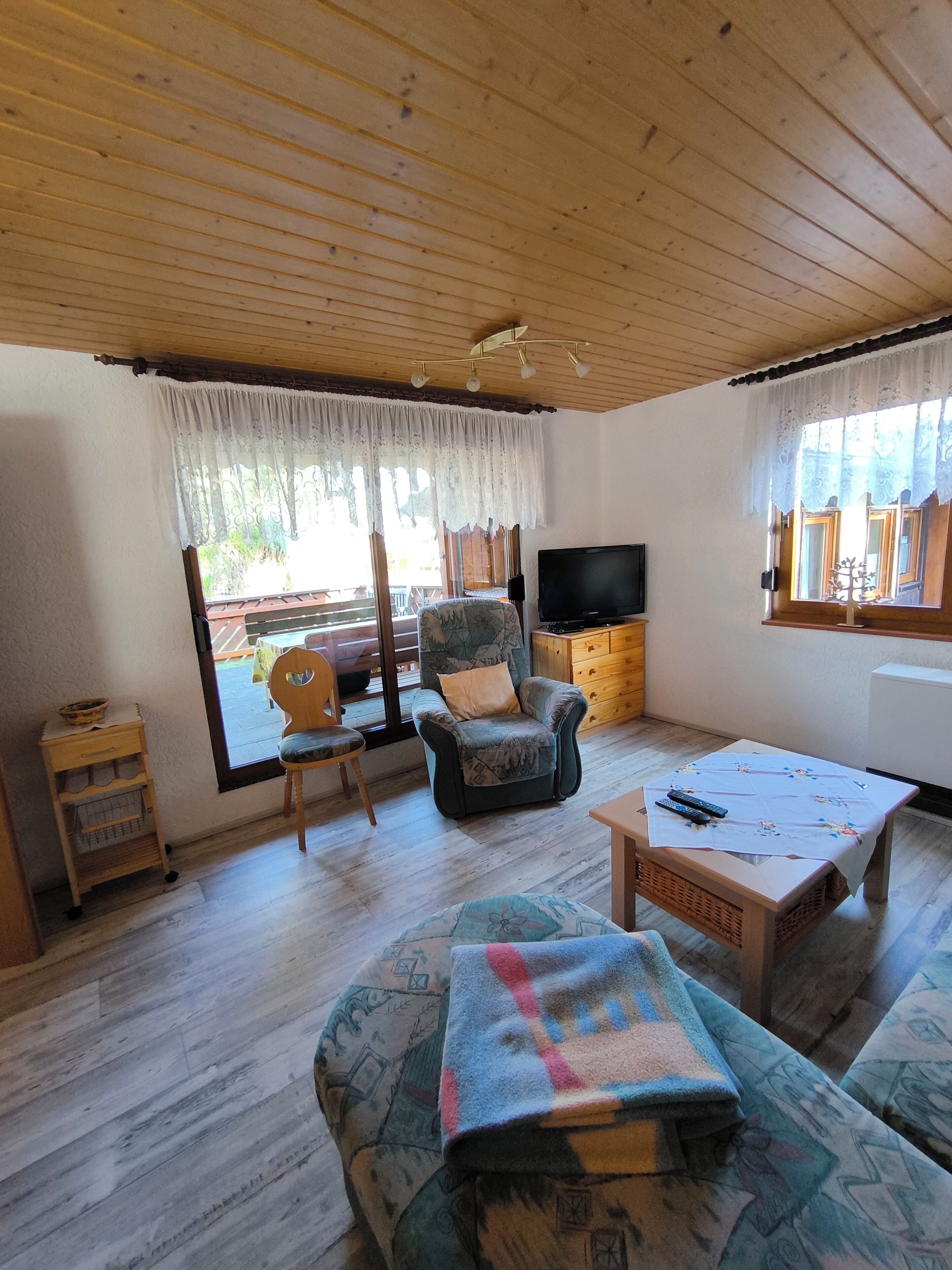 Haus Sonneneck 2 Im\nferienobjekt Sonneneck An Wald Und Wasser. Hunde Willkommen. - Saalburg-Ebersdorf