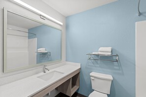 Secador de cabelo (mediante solicitação), toalhas de banho