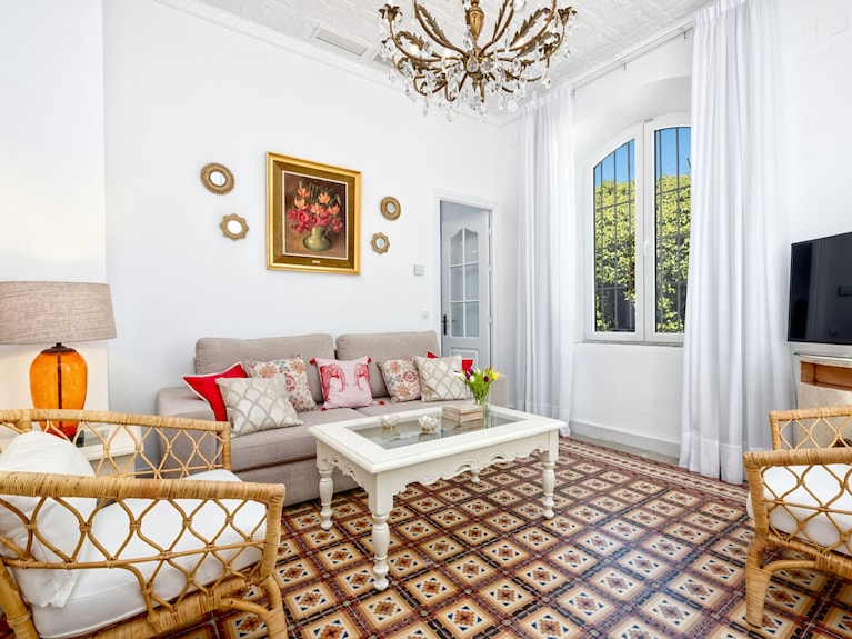 Luxury Villa In Málaga - 5 Bedrooms, Pool, Garden, Bbq & Free Parking - Malaga