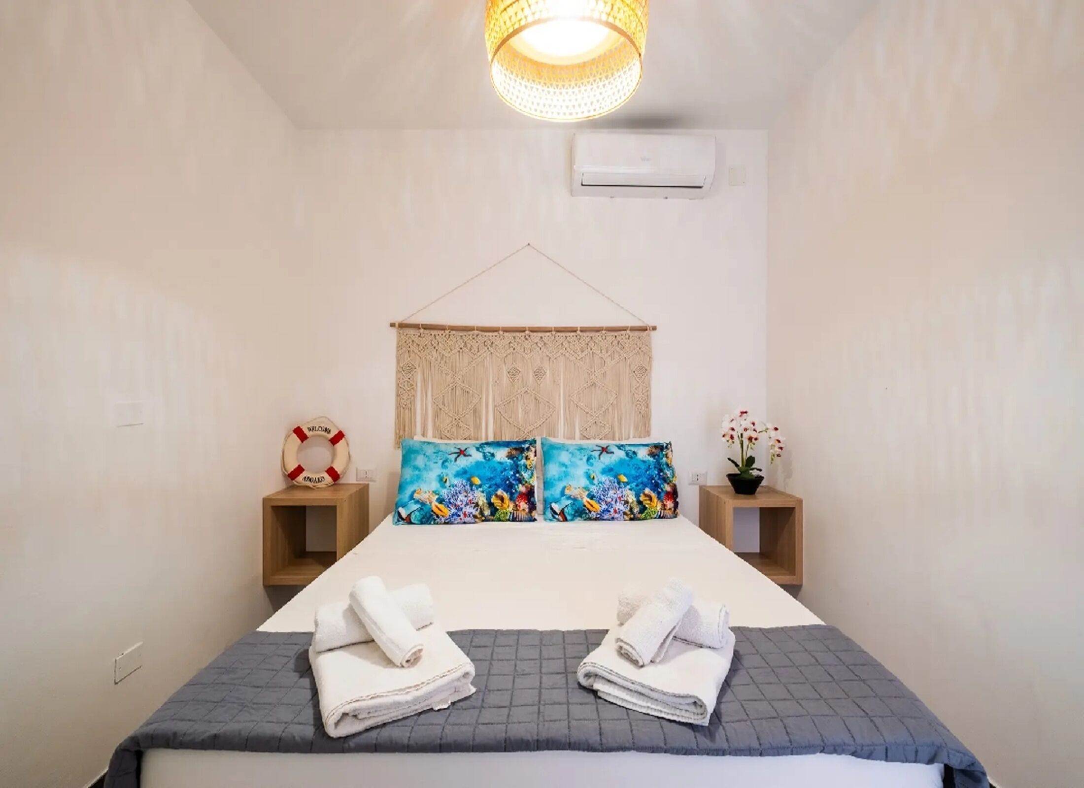 Direkt Am Meer Im Zentrum Von Torre Lapillo - Porto Cesareo