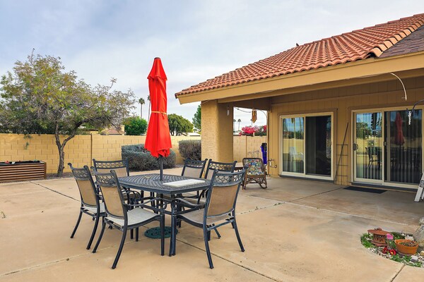 < 1 Mi To Courses! Quiet Golfer's Gem In Sun Lakes - Chandler, AZ