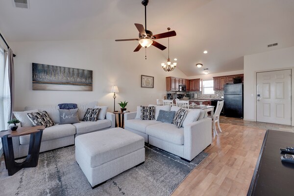 6 Mi To Branson Strip: Resort Condo W/ Perks - Branson West, MO