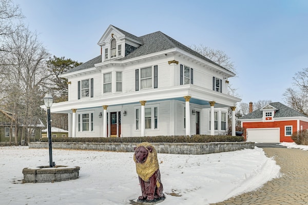 Dedicated Workspace! Home 2 Mi To Dtwn Schenectady - Schenectady, NY