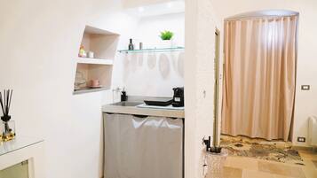 Casa básica | Cozinha privada | Geladeira, cooktop, cadeirão de bebê