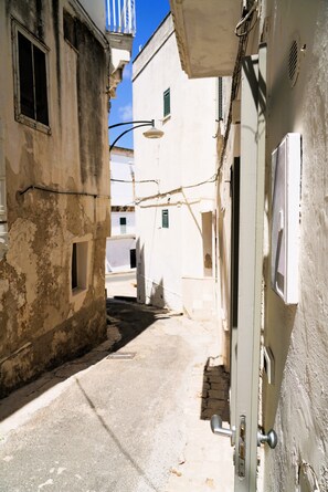 Casa básica | Detalhe da fachada