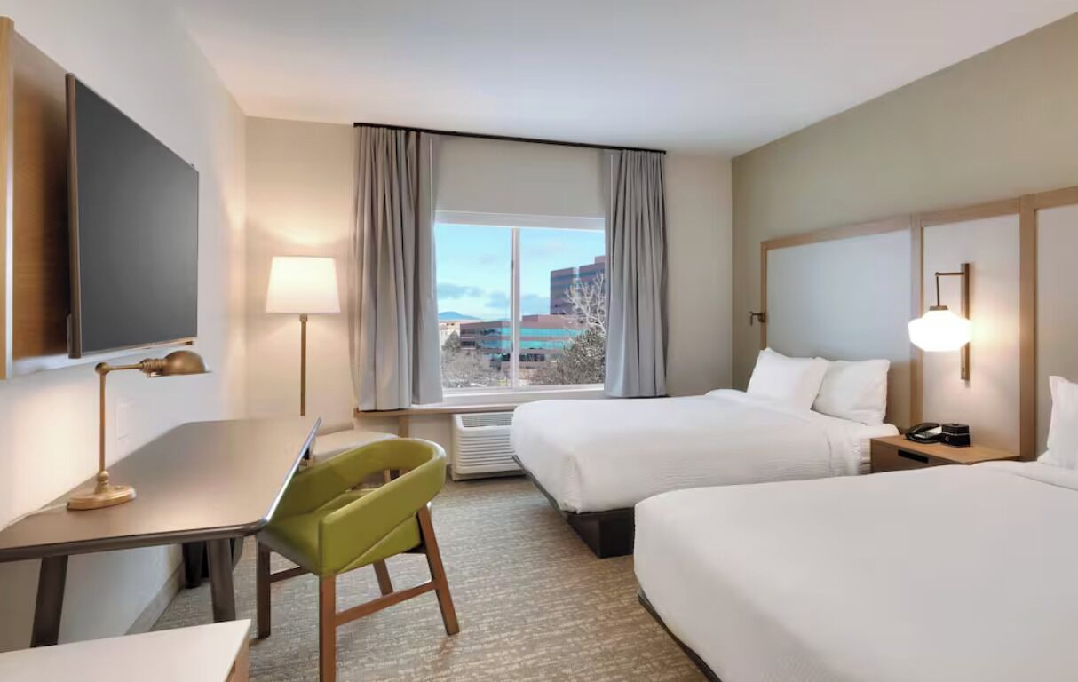 Comfortable Stay With Pool And Gym | Near Federal Center & Downtown Denver - Wheat Ridge, CO