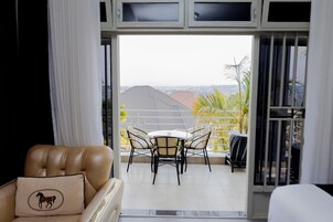 Quarto Duplo Familiar, 1 quarto, banheira adaptada para pessoas com dificuldades motoras | Terraço/pátio interior